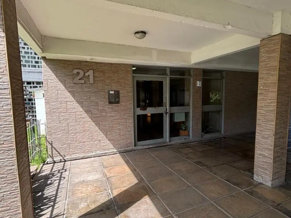 Departamento Venta 4 ambientes 20 años, 79m2, con balcón, Barrio Infico ...