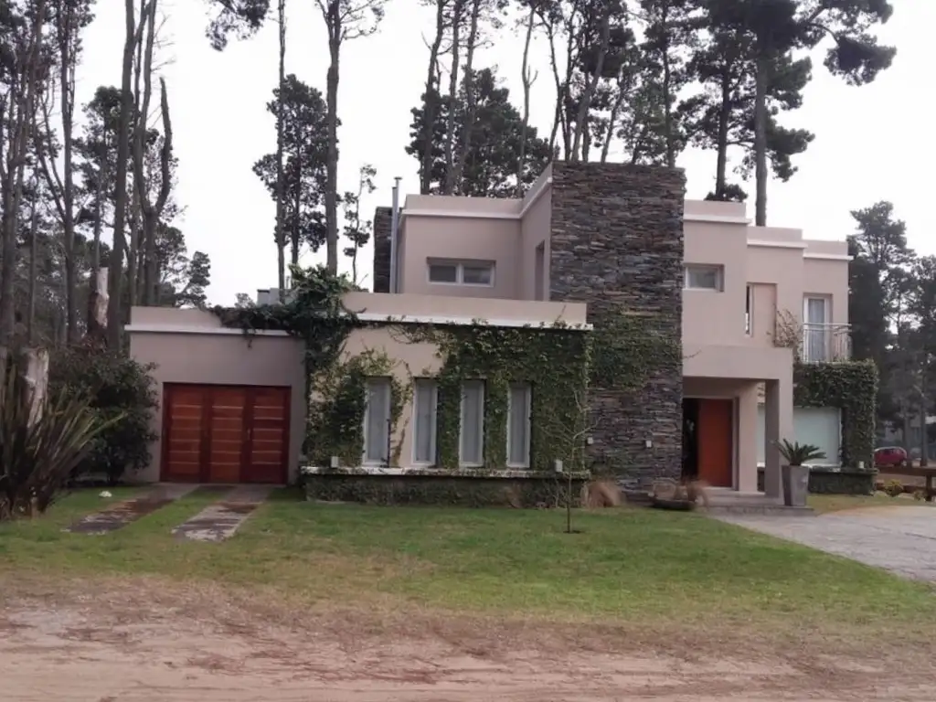 Venta Casa 4 dormitorios, 200m2, Shaw 2400, Pinamar Norte, Costa ...