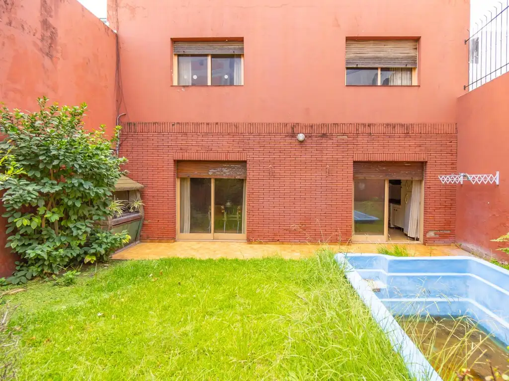 Venta Casa 3 dormitorios 35 años, 1 cochera, 170m2, Bernaldes 1600 ...