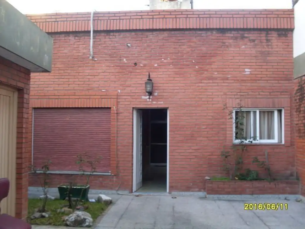 Casa Venta 3 ambientes 40 años, 1 cochera, 140m2, Benito Juarez 3200 ...