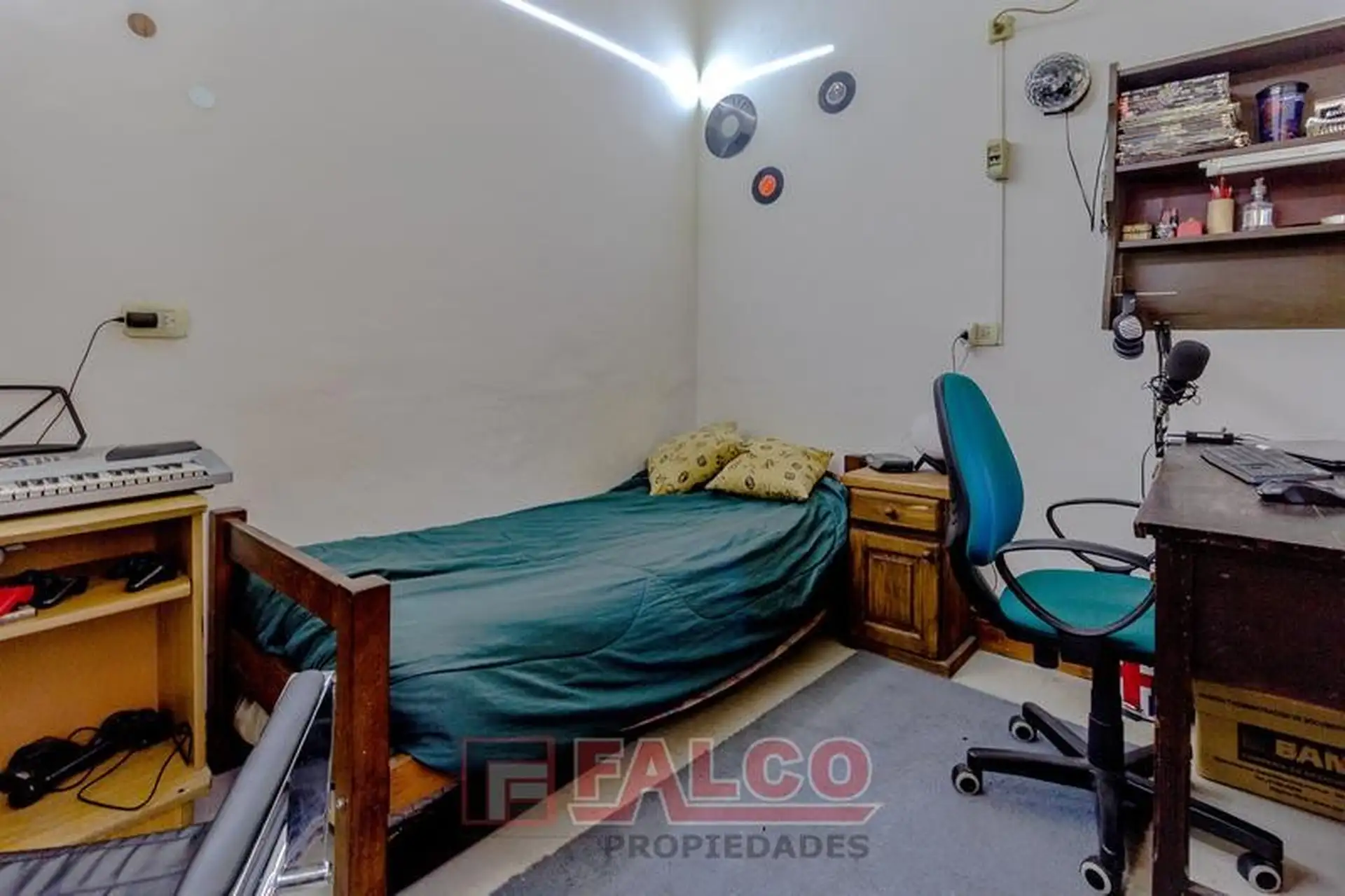 Ph en venta en Ramon Falcon al 2500 - Flores - Argenprop