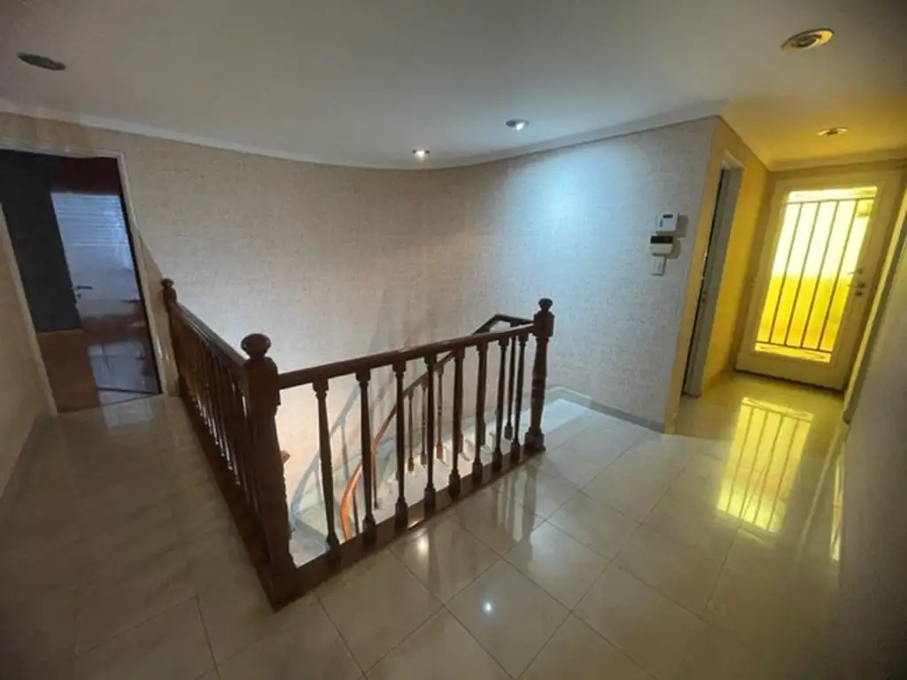 Venta Casa 5 dormitorios 25 años, Norte, 300m2, T Espora 300, Ramos ...