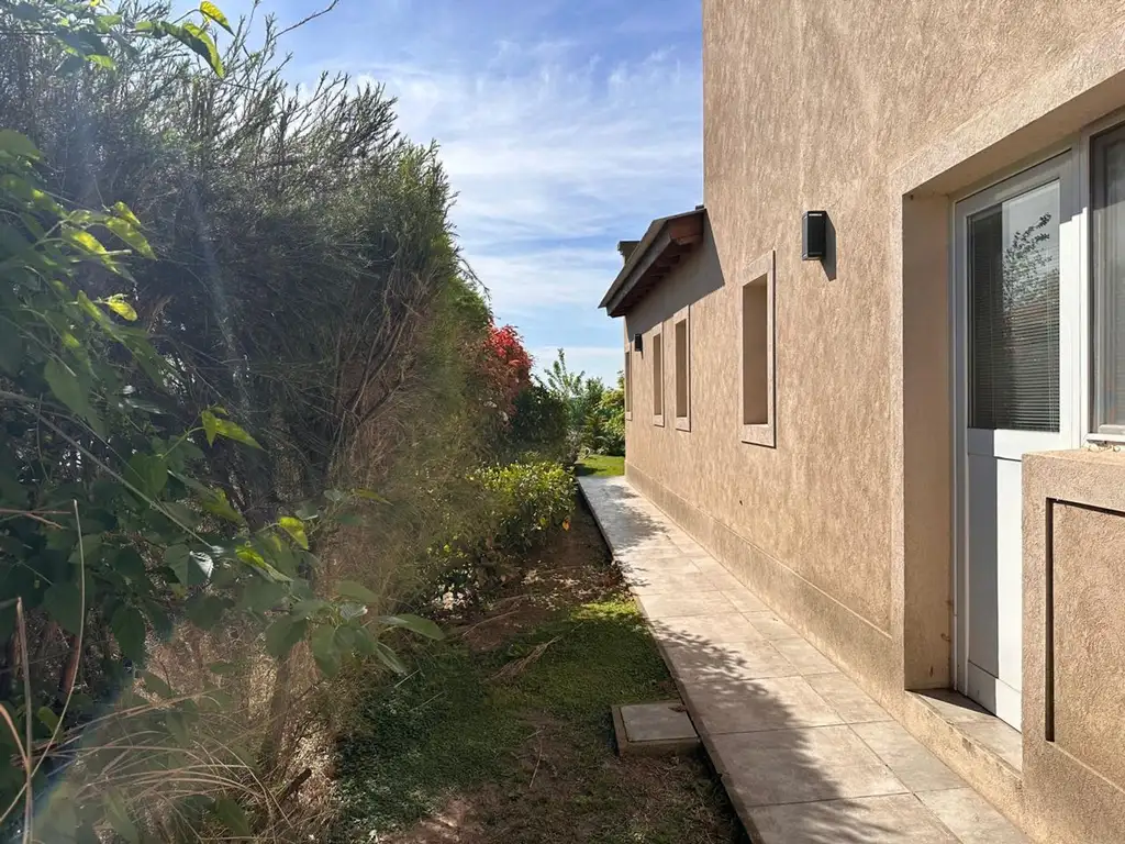 Casa en Venta en Cardales Village - 2 dormitorios - Argenprop