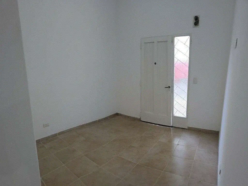 PH Alquiler 2 ambientes, Las Colonias 2200, Monte Castro | Buscainmueble