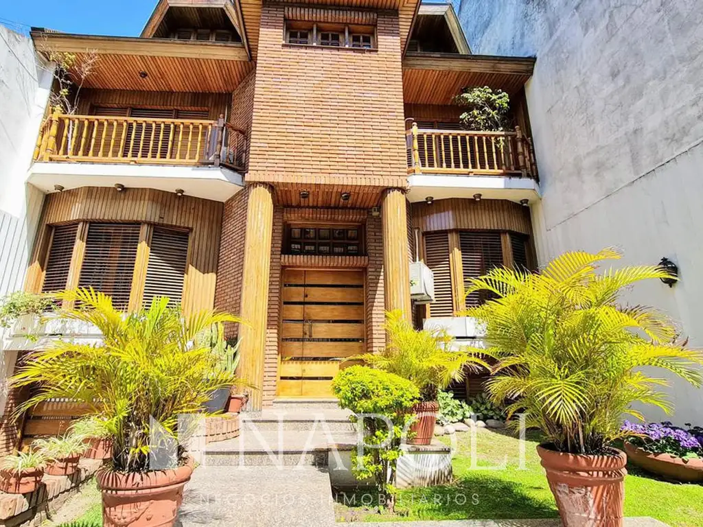 Alquiler Casa 4 dormitorios, 1 cochera, 625m2, Chivilcoy 4400, Villa Devoto | Argenprop