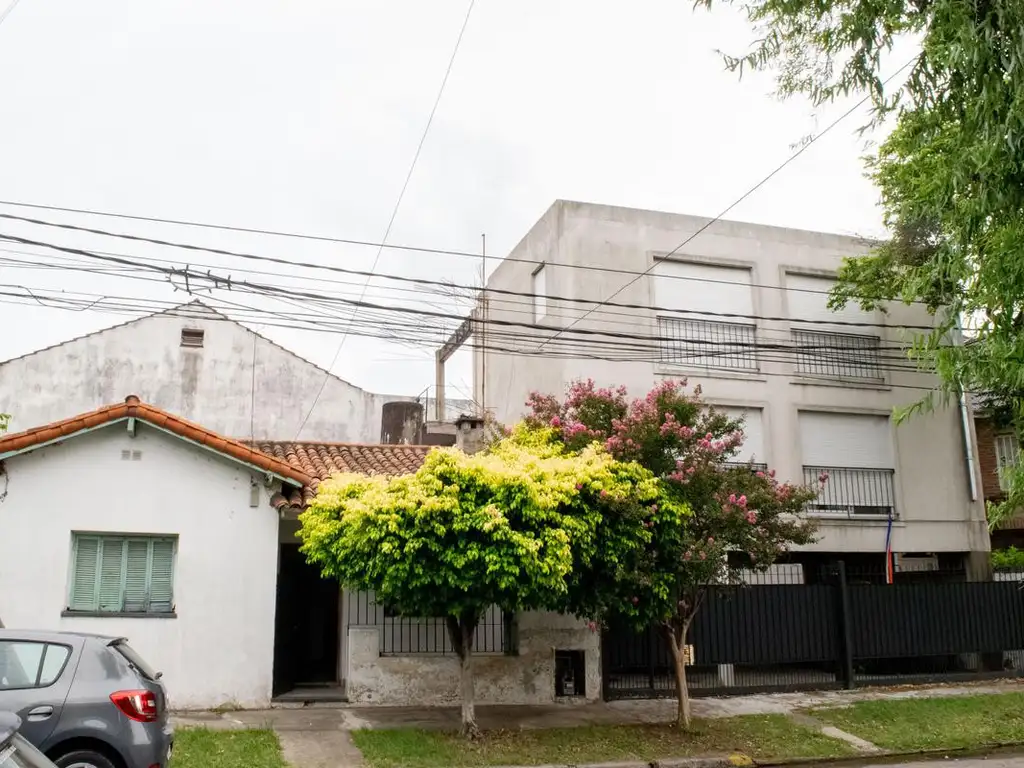 Venta Casa 10 años 4 dormitorios, 2 cocheras, 275m2, Corrientes 2400 ...