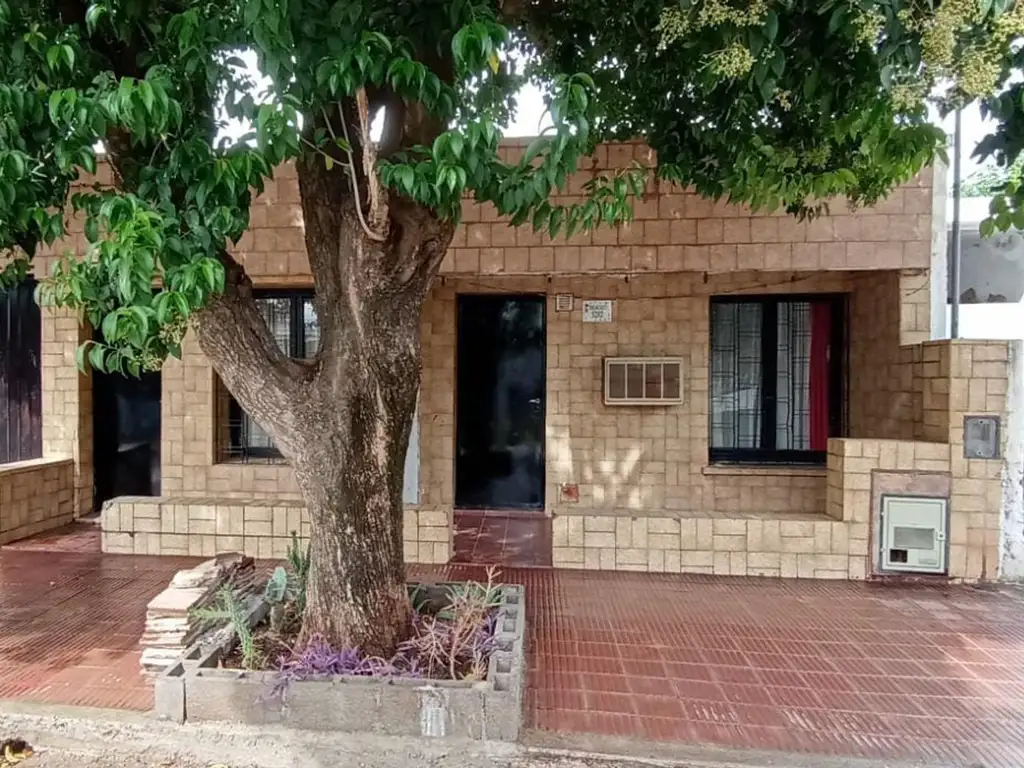Casa Venta 43 años 7 ambientes, 4 cocheras, 224m2, Talacasto 5200, 1 De ...
