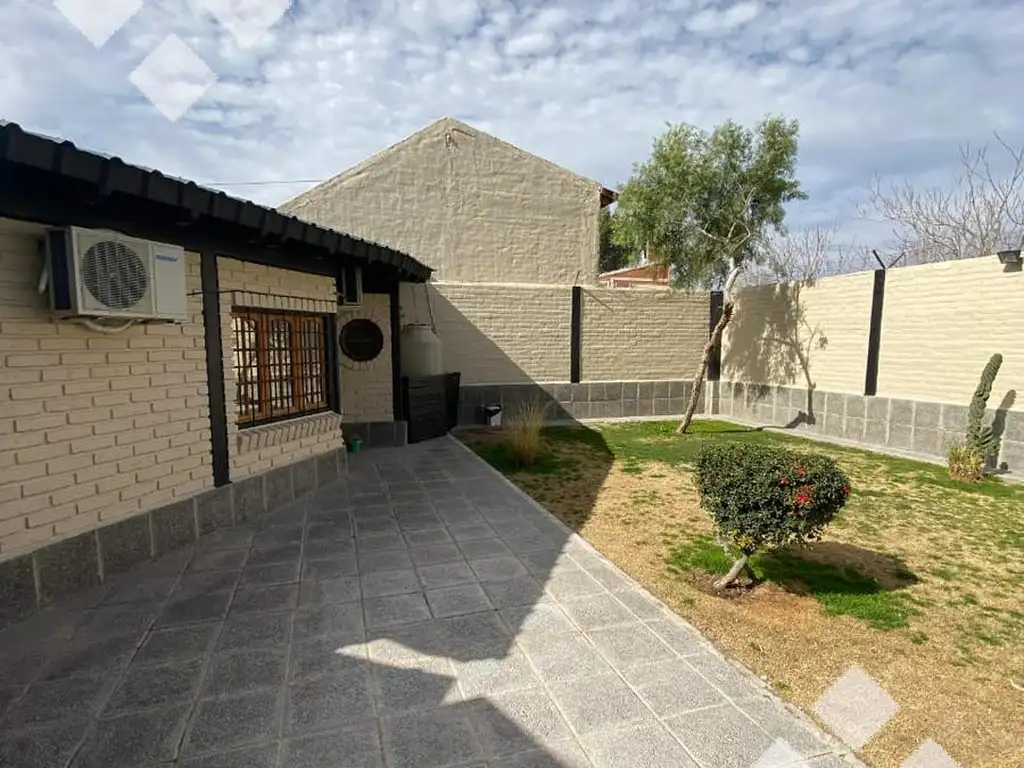 Venta Casa 24 años 3 dormitorios, 156m2, 1 cochera, B San Pablo, Cipolletti, General Roca ...