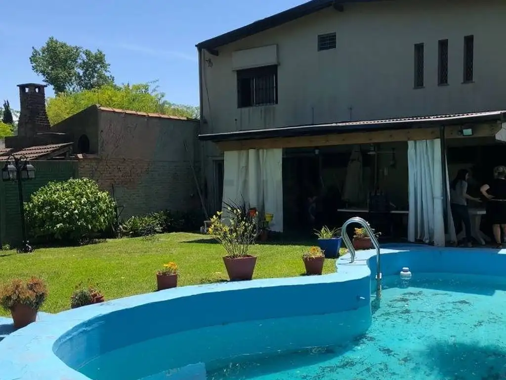 Venta Casa 39 años, 173m2, 26 Y 472, City Bell, La Plata | Argenprop